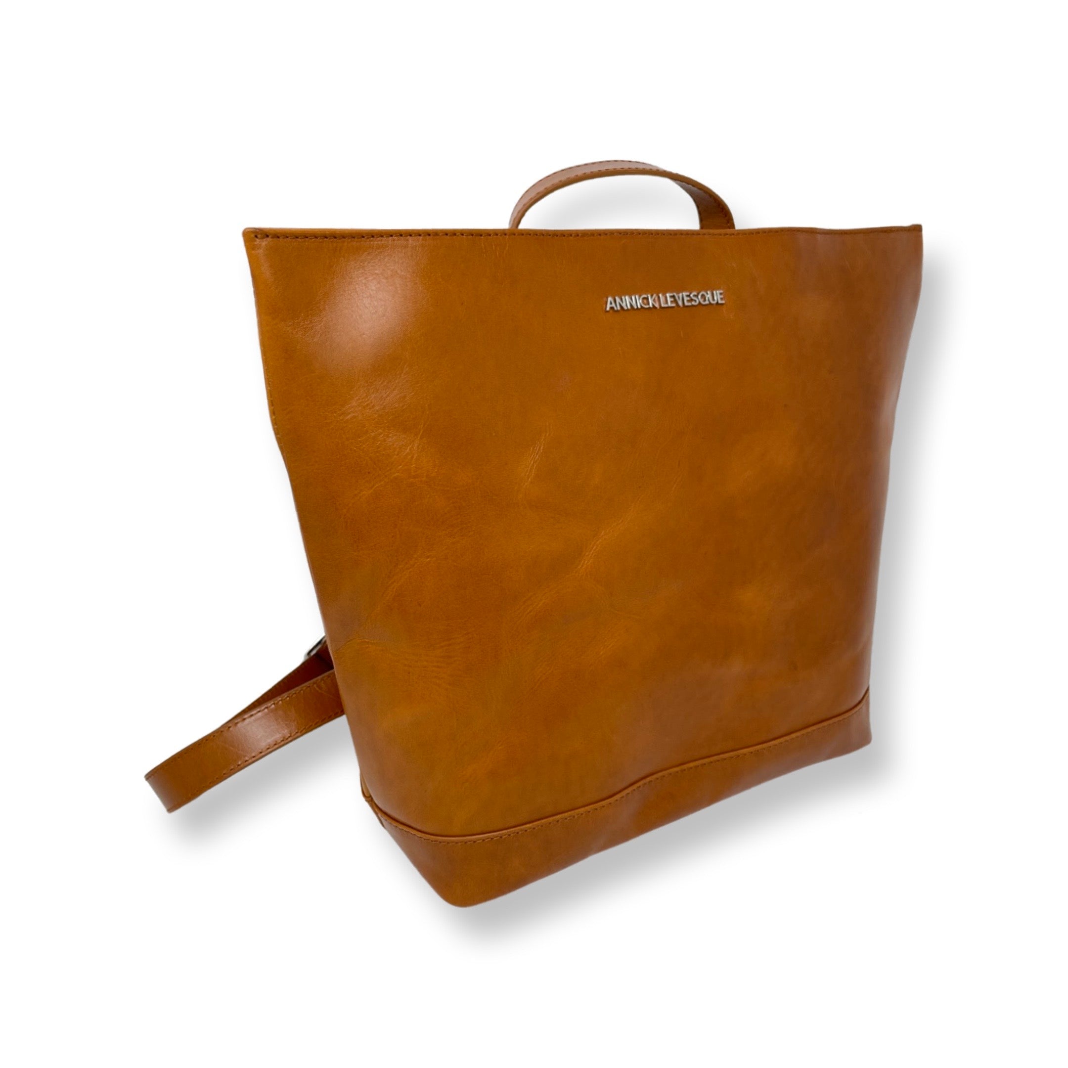 Sac à Dos en Cuir Véritable Cognac | Annick Levesque | Lore ...